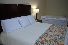 Hotel Cherry Tree Inn & Suites, Traverse City, United States of America ...