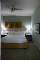 Hotel Cherry Tree Inn & Suites, Traverse City, United States of America ...