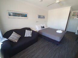 Hotel Coastal Bay Motel Coffs Harbour, Coffs Harbour, Australia ...