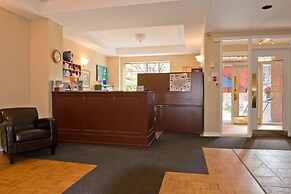 Hotel Byward Blue Inn, Ottawa, Canada - Lowest Rate Guaranteed!