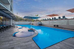 The Landmark Resort Nelson Bay Hotel, Nelson Bay, Australia - Lowest ...