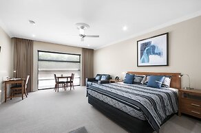 Hotel Bridges on Argyle Motel & Apartments, Traralgon, Australia ...