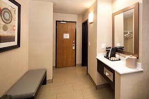 Hotel Stonecroft Inn, Windsor, Canada - Lowest Rate Guaranteed!