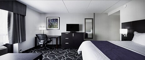 Hotel Stonecroft Inn, Windsor, Canada - Lowest Rate Guaranteed!