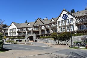 Fairways Hotel on the Mountain, Victoria, Canada - Lowest Rate Guaranteed!