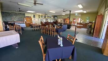 Hotel Bucketts Way Motel, Gloucester, Australia - Lowest Rate Guaranteed!