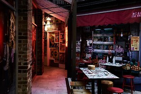 Hotel Veriu Central, Sydney, Australia - Lowest Rate Guaranteed!