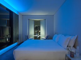 Hotel ME London, London, United Kingdom - Lowest Rate Guaranteed!