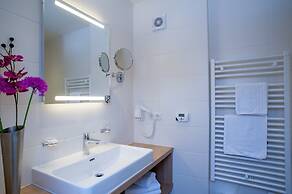 Hotel Rumer Hof, Rum, Austria - Lowest Rate Guaranteed!