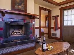 Hotel UCLA Lake Arrowhead Lodge, Lake Arrowhead, United States of ...