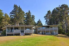 Hotel Fort Ross Lodge, Jenner, United States of America - Lowest Rate ...