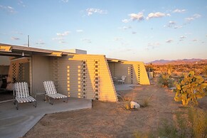 The Bungalows by Homestead Modern at The Joshua Tree Retreat Center ...