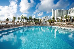 Hotel Riu Palace Kukulkan - Adults Only - All Inclusive, Cancun, Mexico ...