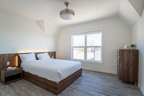 Hotel Long Beach Resort, Wainfleet, Canada - Lowest Rate Guaranteed!