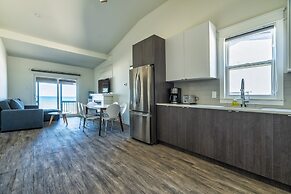 Hotel Long Beach Resort, Wainfleet, Canada - Lowest Rate Guaranteed!