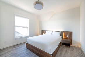 Hotel Long Beach Resort, Wainfleet, Canada - Lowest Rate Guaranteed!