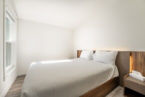 Hotel Long Beach Resort, Wainfleet, Canada - Lowest Rate Guaranteed!