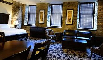 Hotel Stone Mill Inn, St. Catharines, Canada - Lowest Rate Guaranteed!