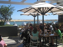 The Marina Hotel - Mindarie, Mindarie, Australia - Lowest Rate Guaranteed!