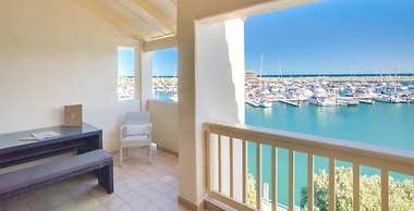 The Marina Hotel - Mindarie, Mindarie, Australia - Lowest Rate Guaranteed!